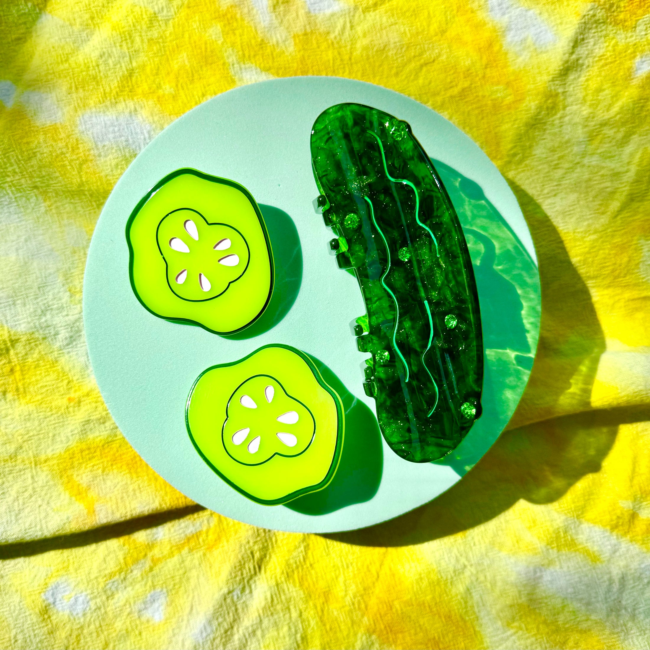 Pickle Hair Claw – Peach Beast